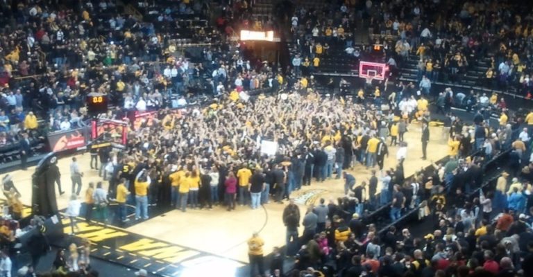 Iowa Hawkeyes basketball schedules and history